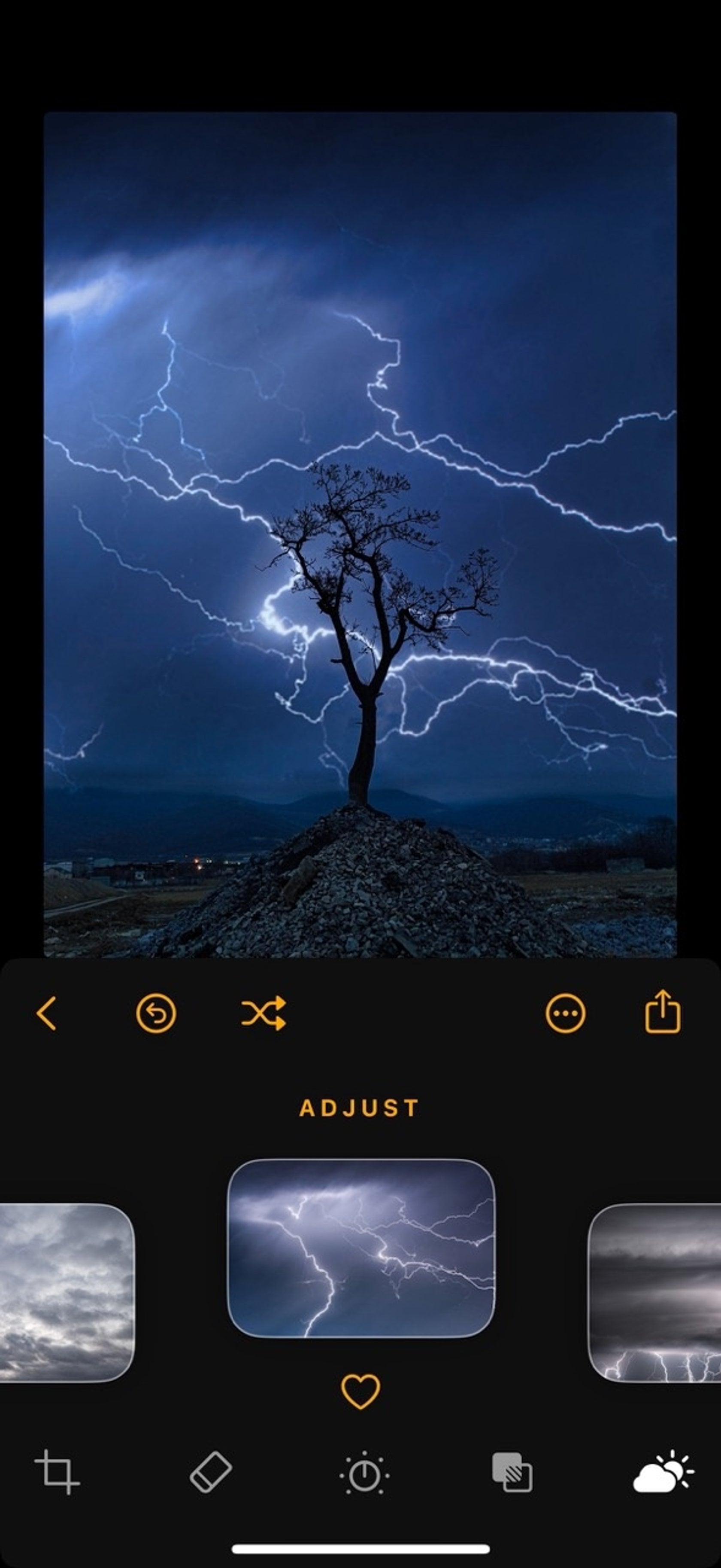 How To Edit Pictures On Phone: Ace Your Shots | Skylum How-to