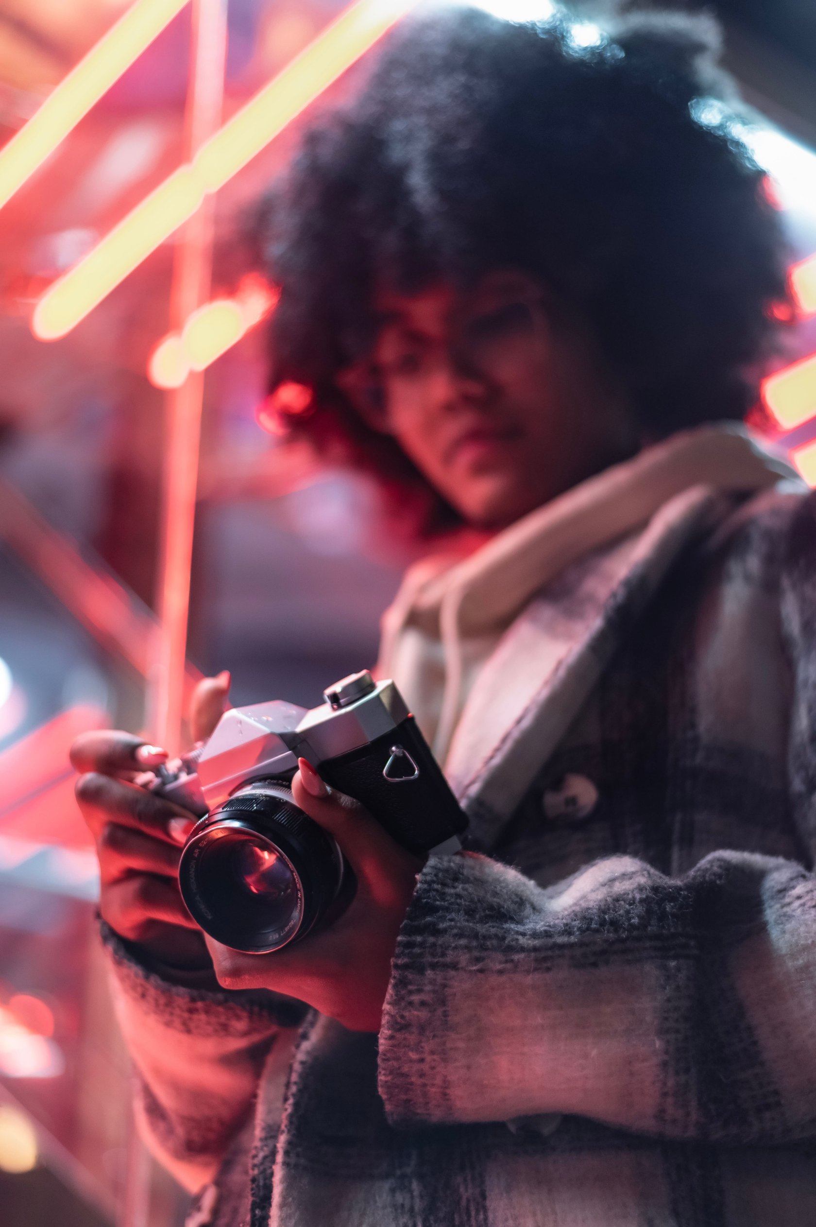 Night Street Photography: the Art of Capturing the City at Night