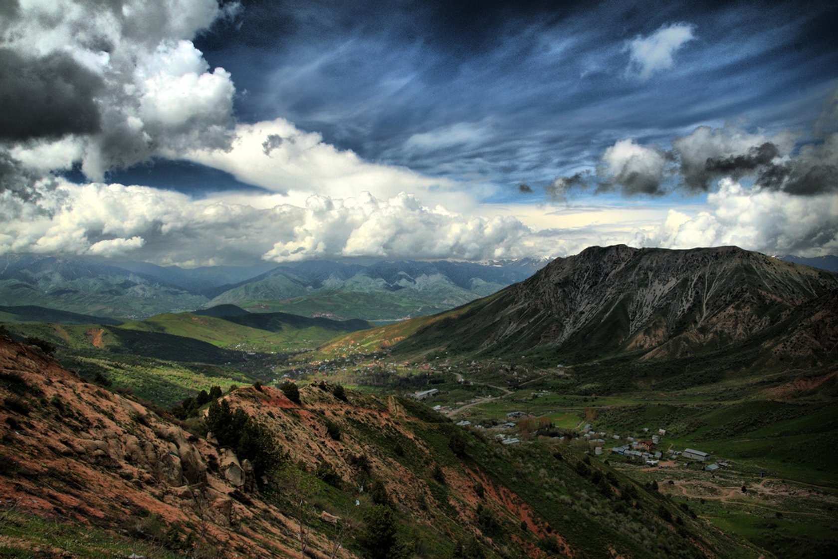 Crafting Stunning Landscapes: Tips With Our Guide