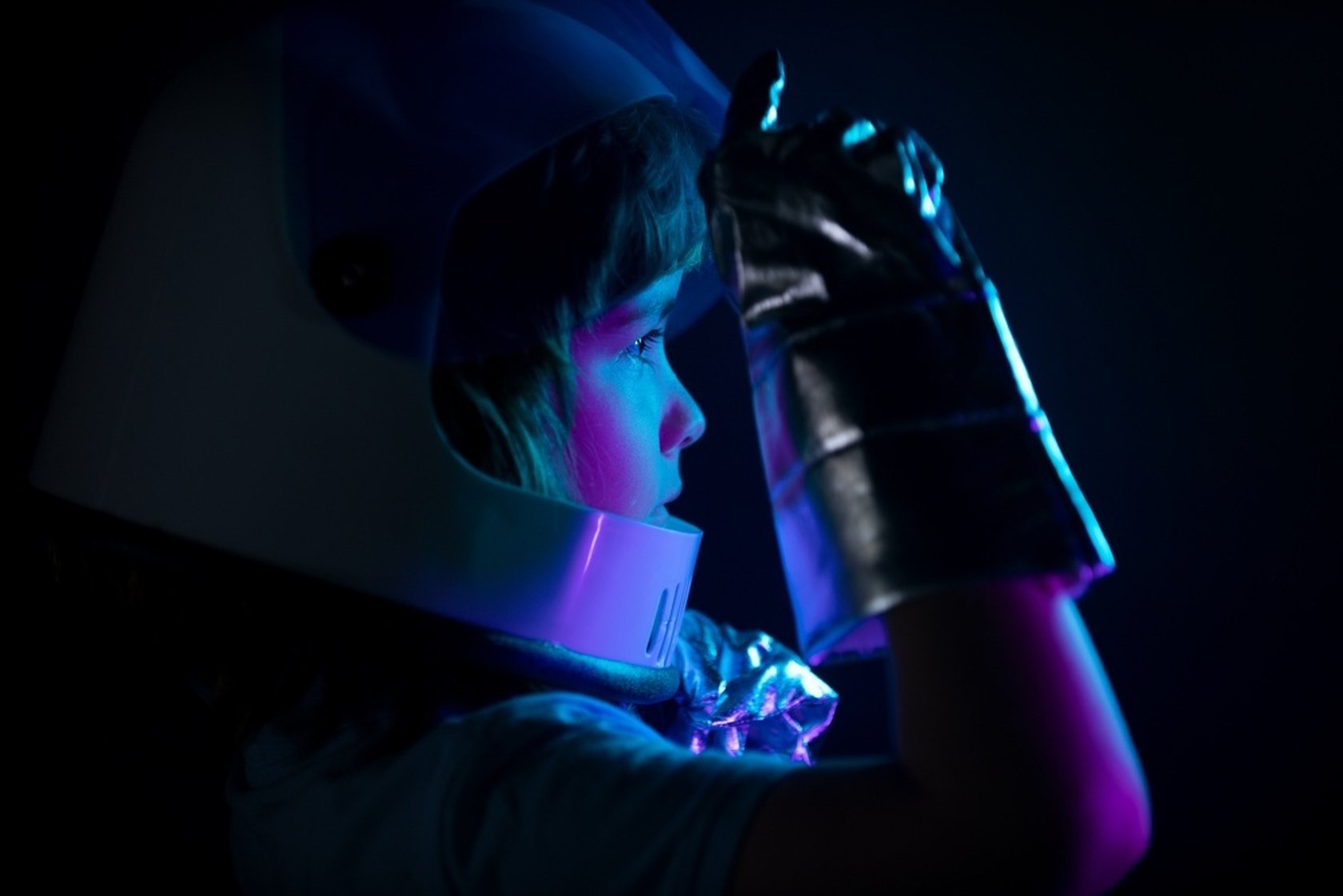 Neon Light Photography: A Vibrant World of Colors | Skylum Blog