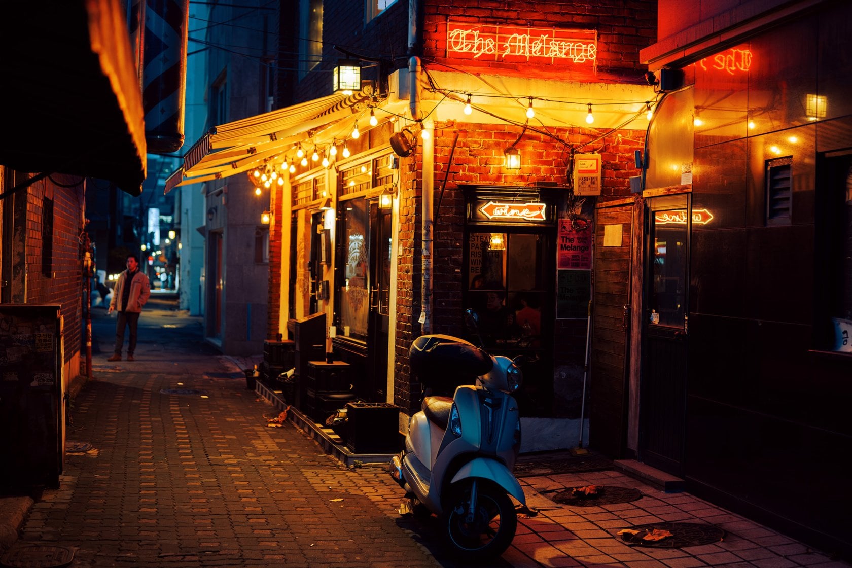 What Is Blue Hour In Photography: Beyond Sunrise & Sunset | Skylum Blog