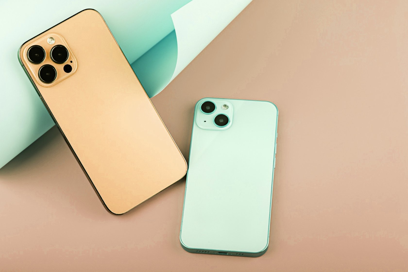 Iphone 15 Camera vs 15 Pro Showdown: Main Differences | Skylum Blog