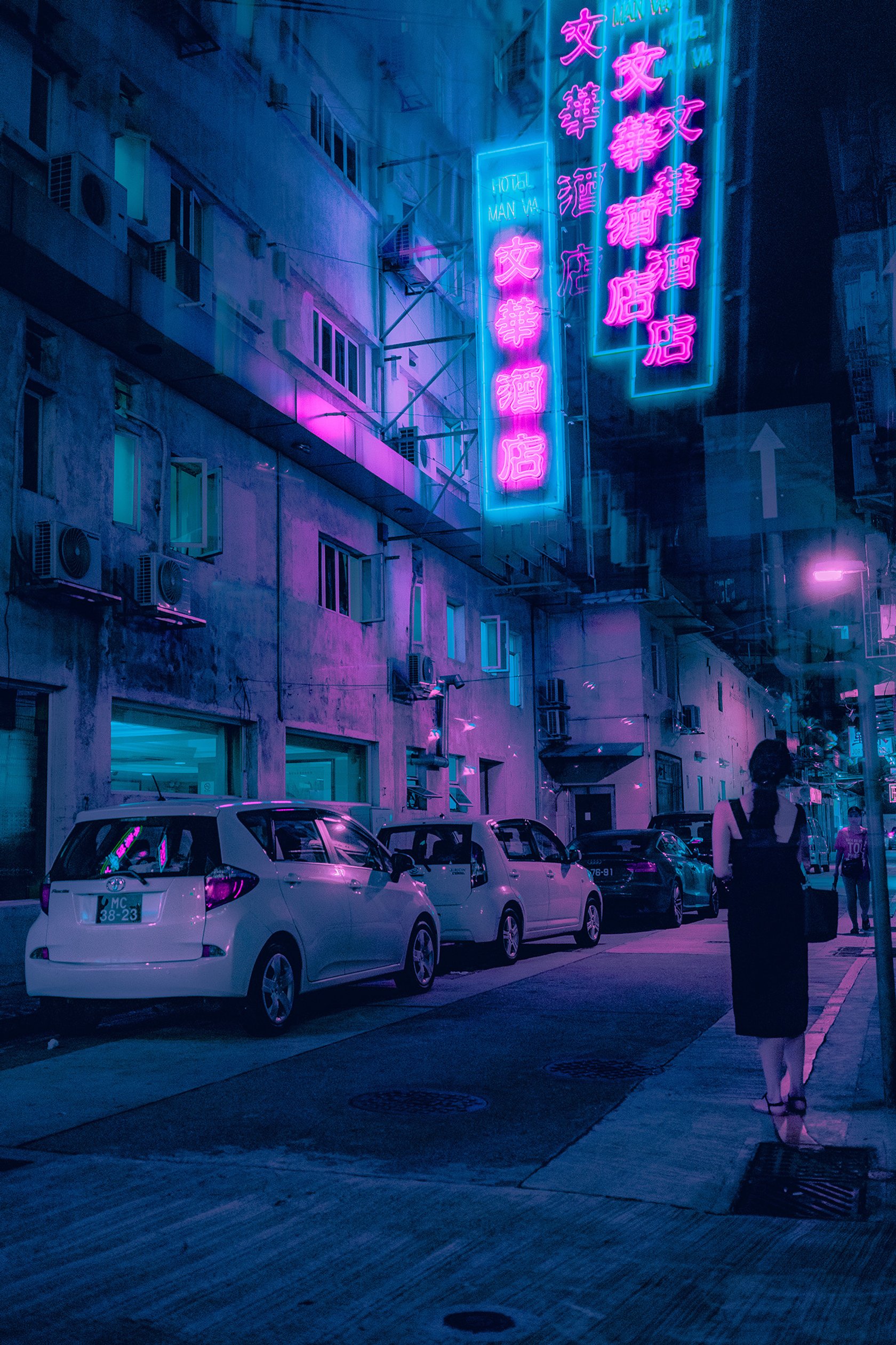 Neon Signs Photography: Techniques to Make Your Photos Shine | Skylum Blog