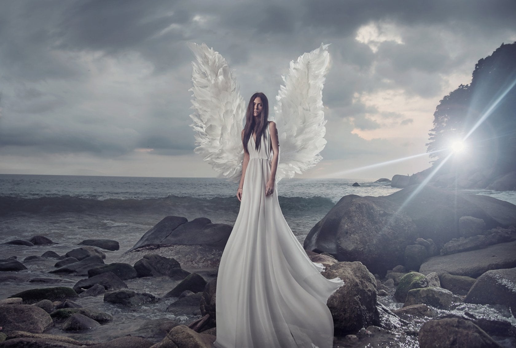 How To Put Angel Wings On A Picture: Easy Methods | Skylum How-To