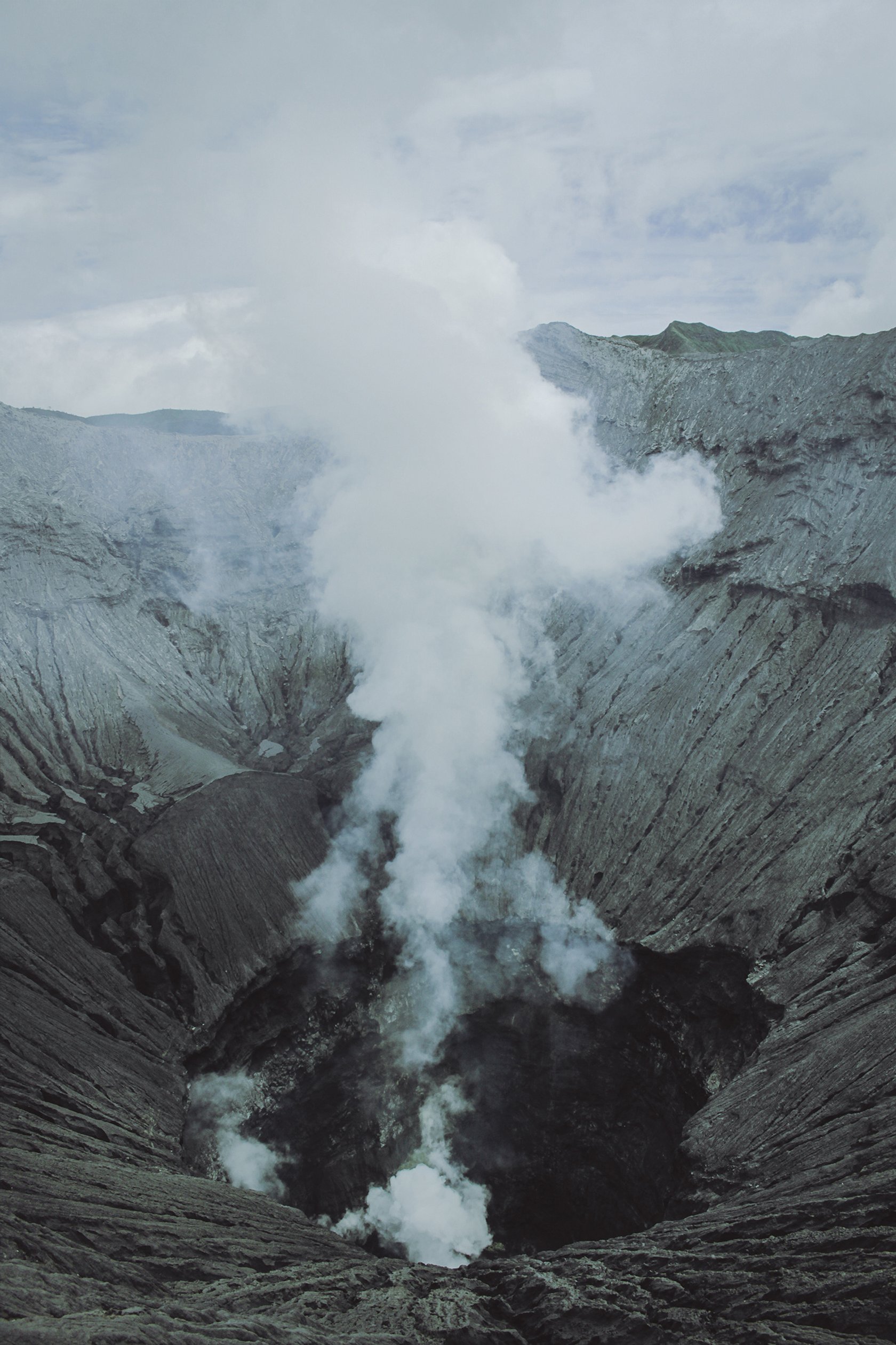 Close-Up Mountain Photography Unveiled | Skylum Blog