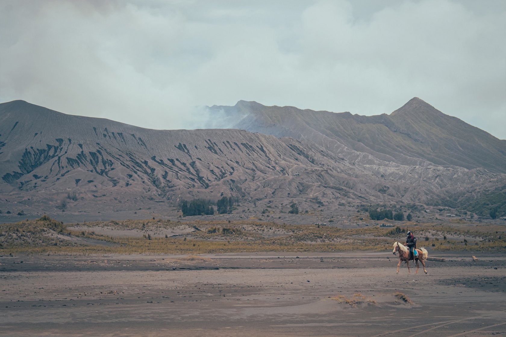 Close-Up Mountain Photography Unveiled | Skylum Blog