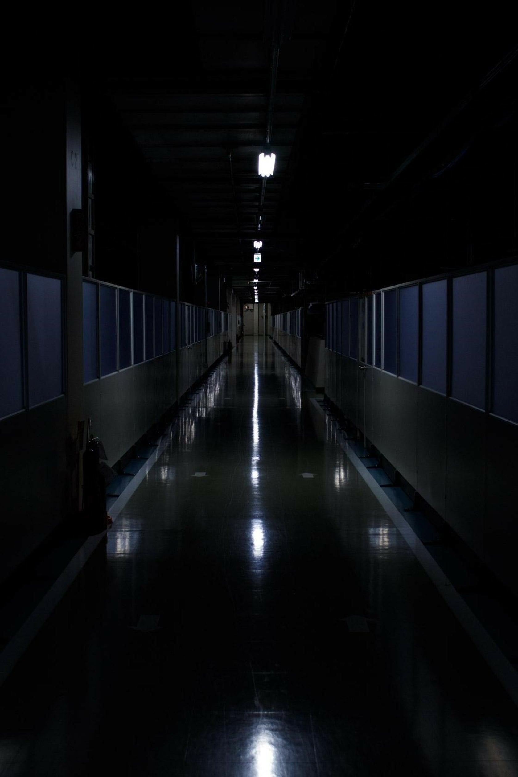 How To Make Dark Aesthetic Photos: 5 Tips | Skylum Blog