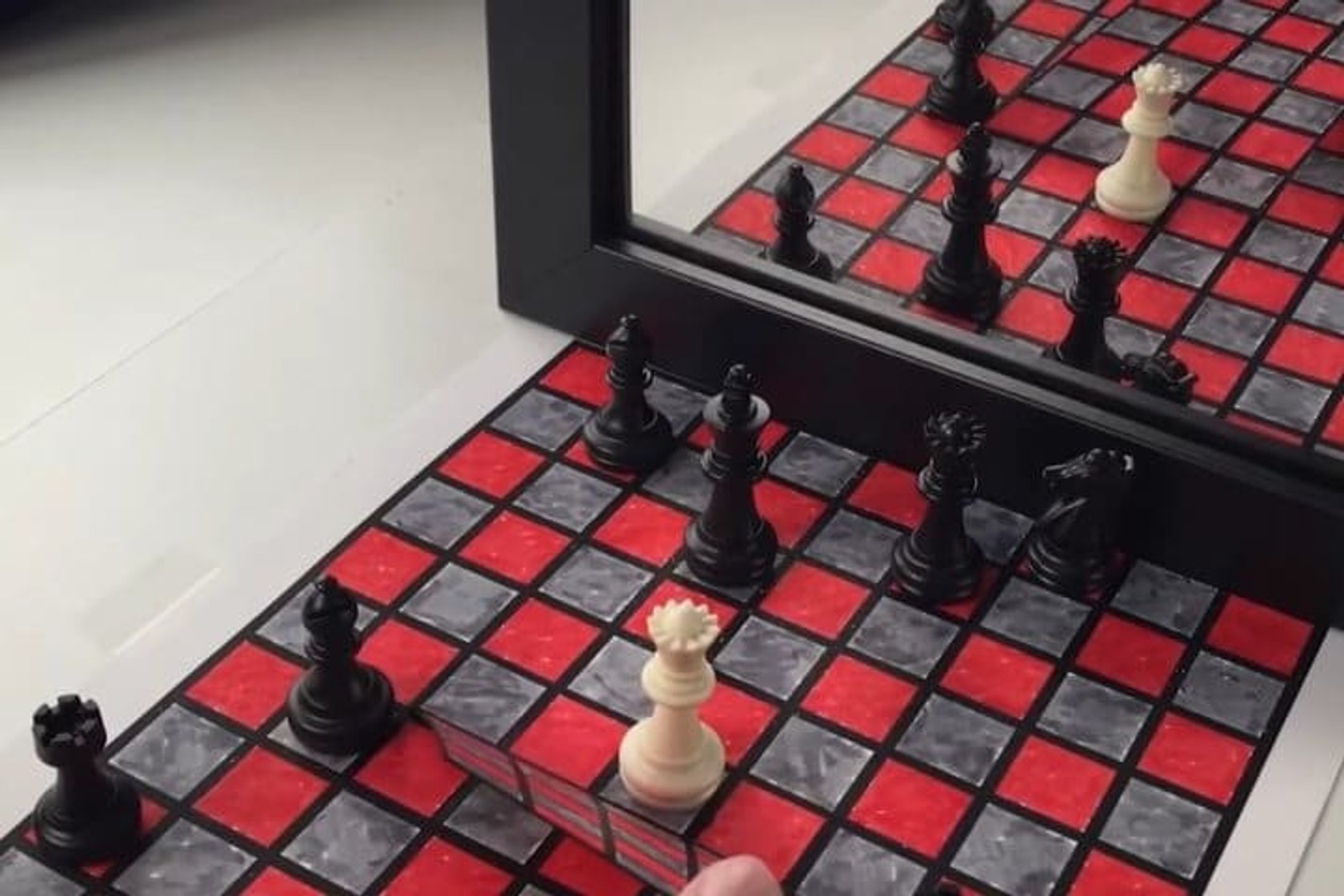 Optical Illusion Examples: Deconstructing Visual Perception | Skylum Blog