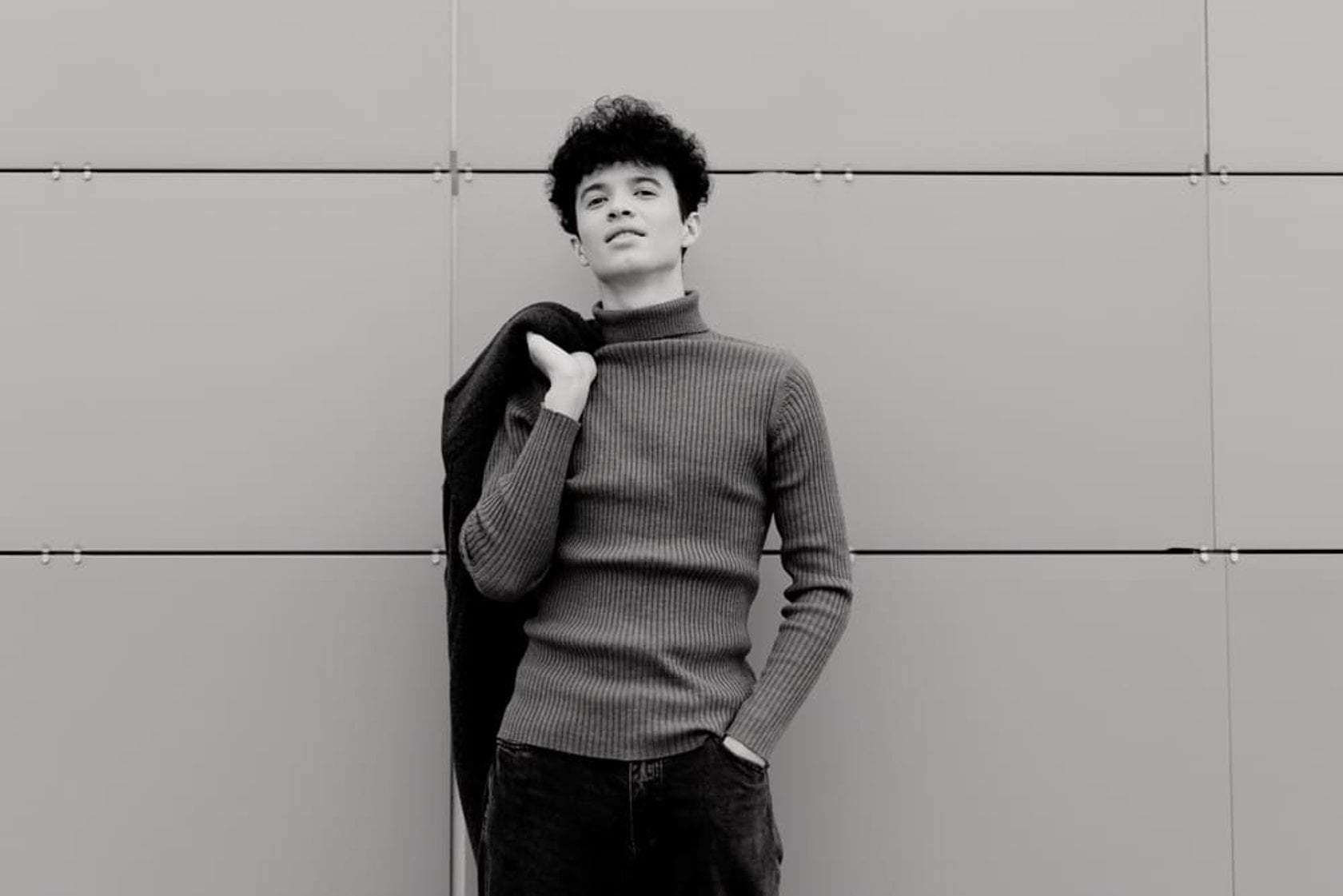 Male Portrait Photography Ideas: Creative Concepts | Skylum Blog