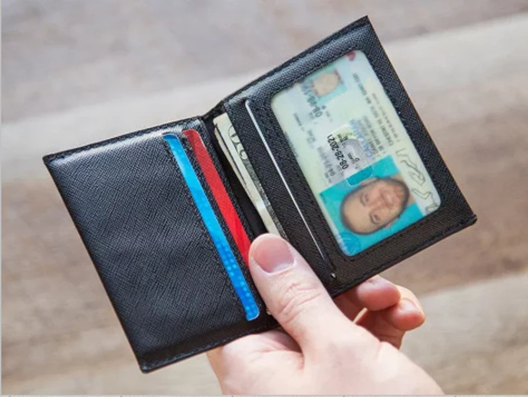 Wallet Size Photo Dimensions: Easy Size Breakdown | Skylum Blog