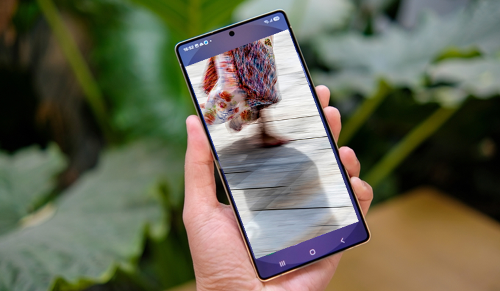 How To Fix Blurry Photos On Android And Keep Details | Skylum How-to