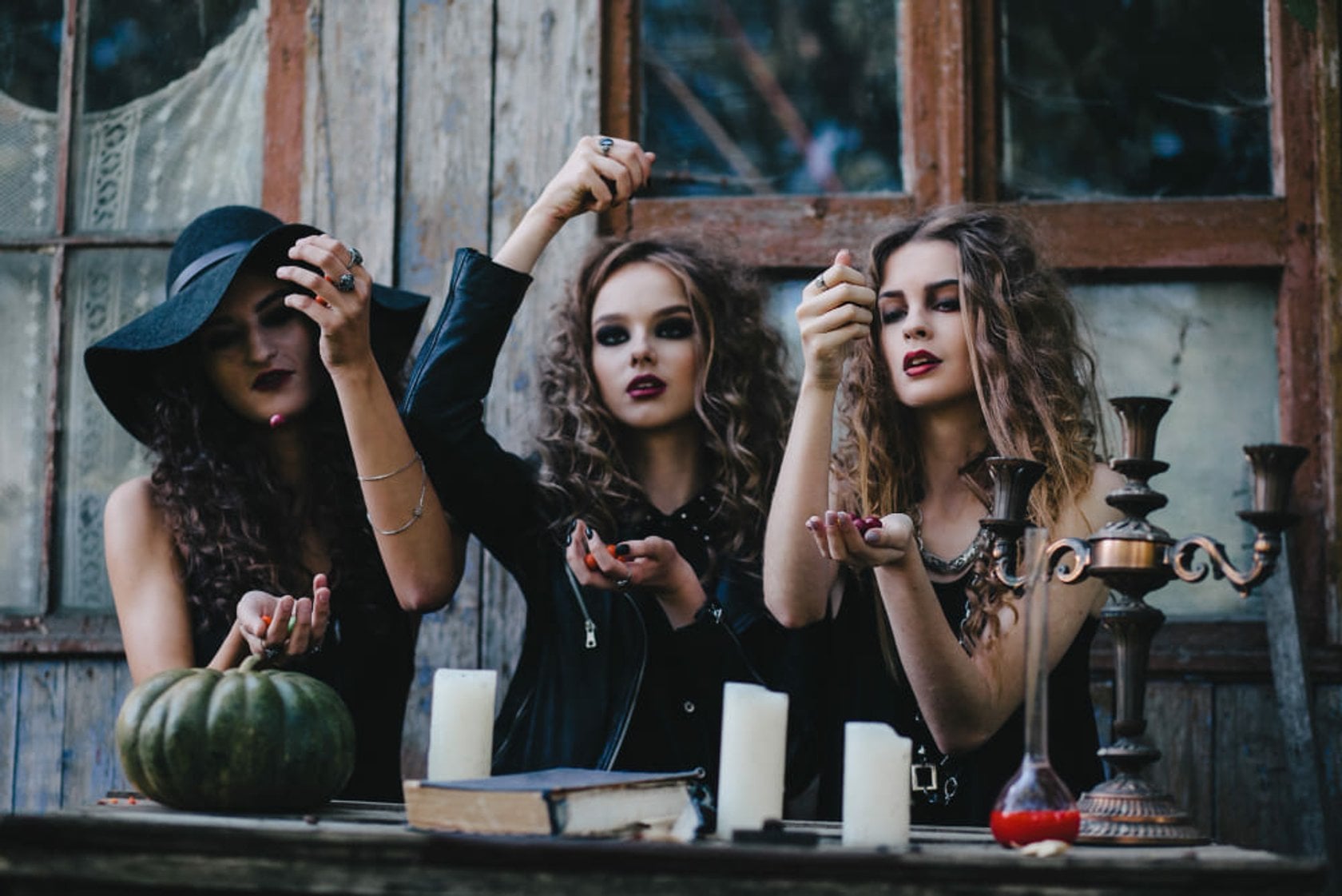 Halloween Photography: Tips for Spooky and Creative Photos