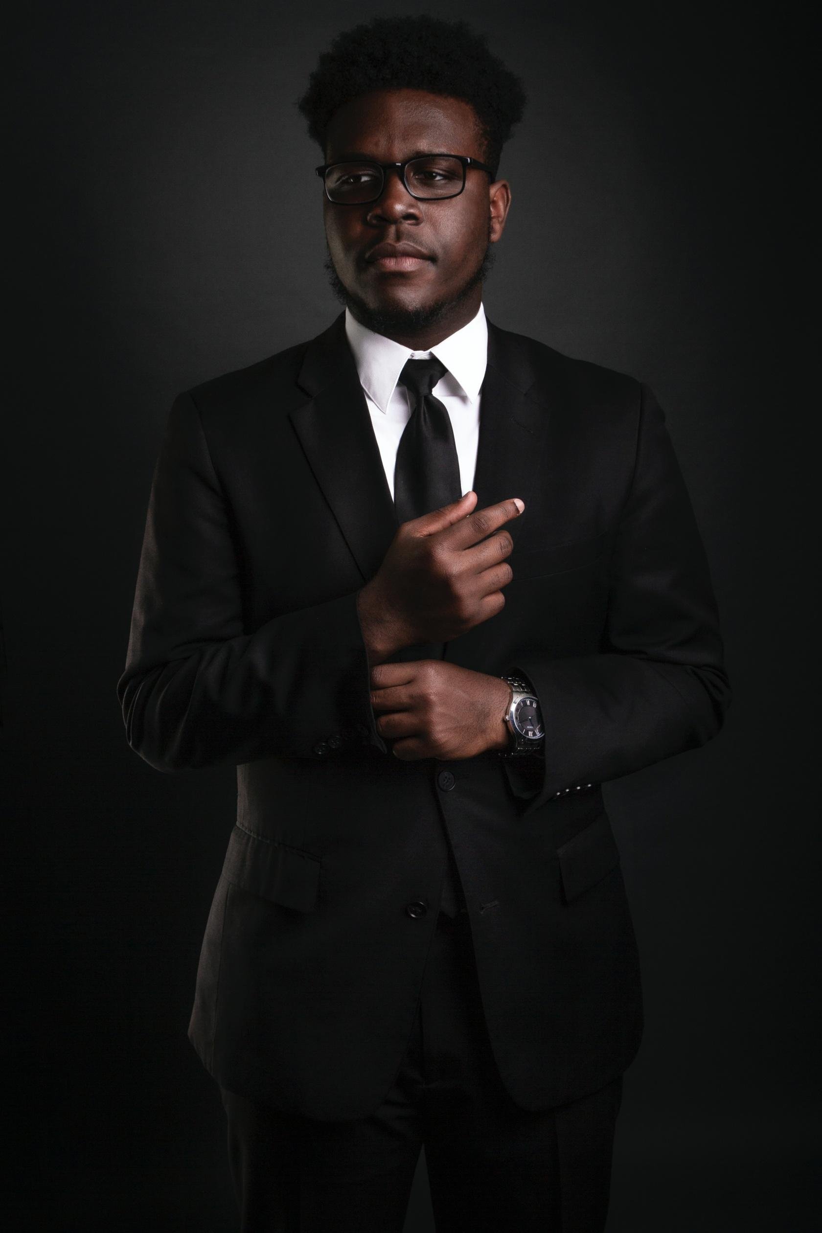 Top Best Business Photoshoot Ideas | Skylum Blog