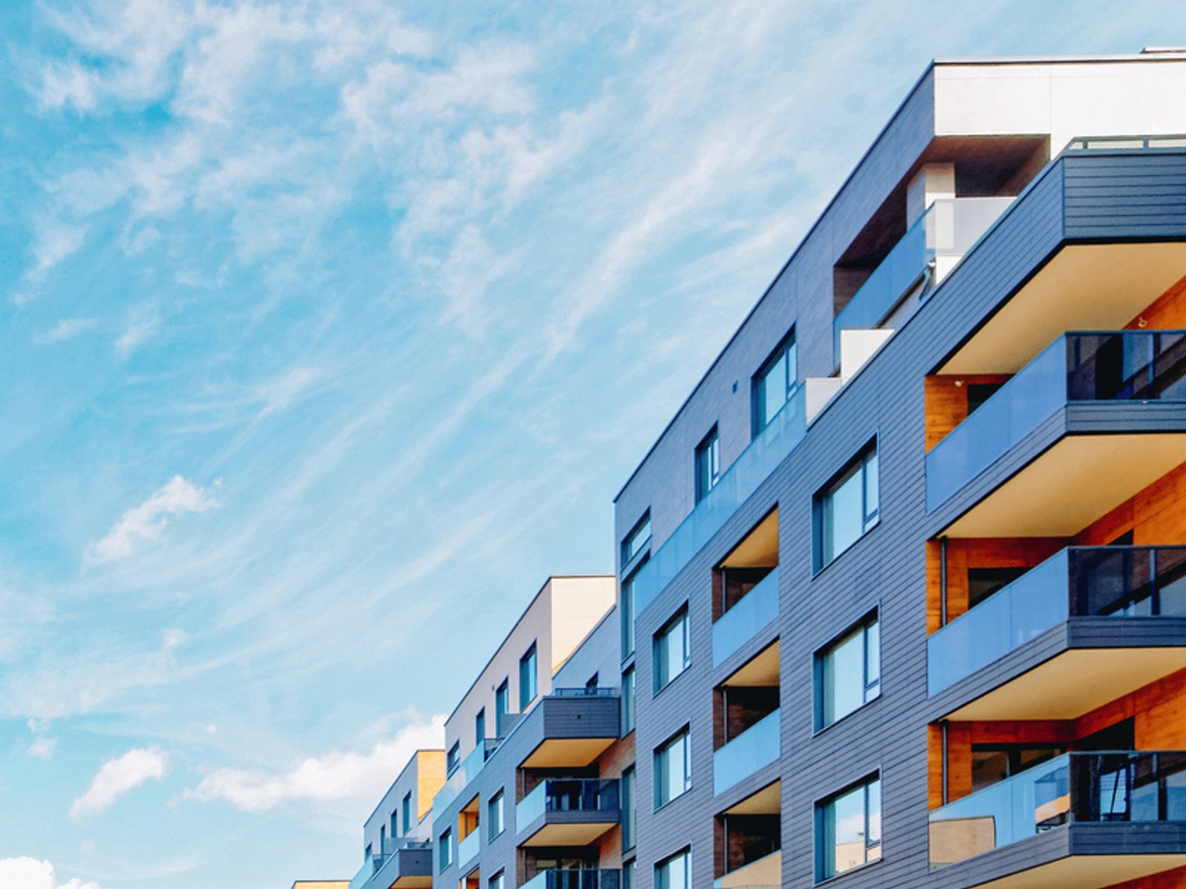 Architectural Photography Guide: Techniques and Composition | Skylum Blog