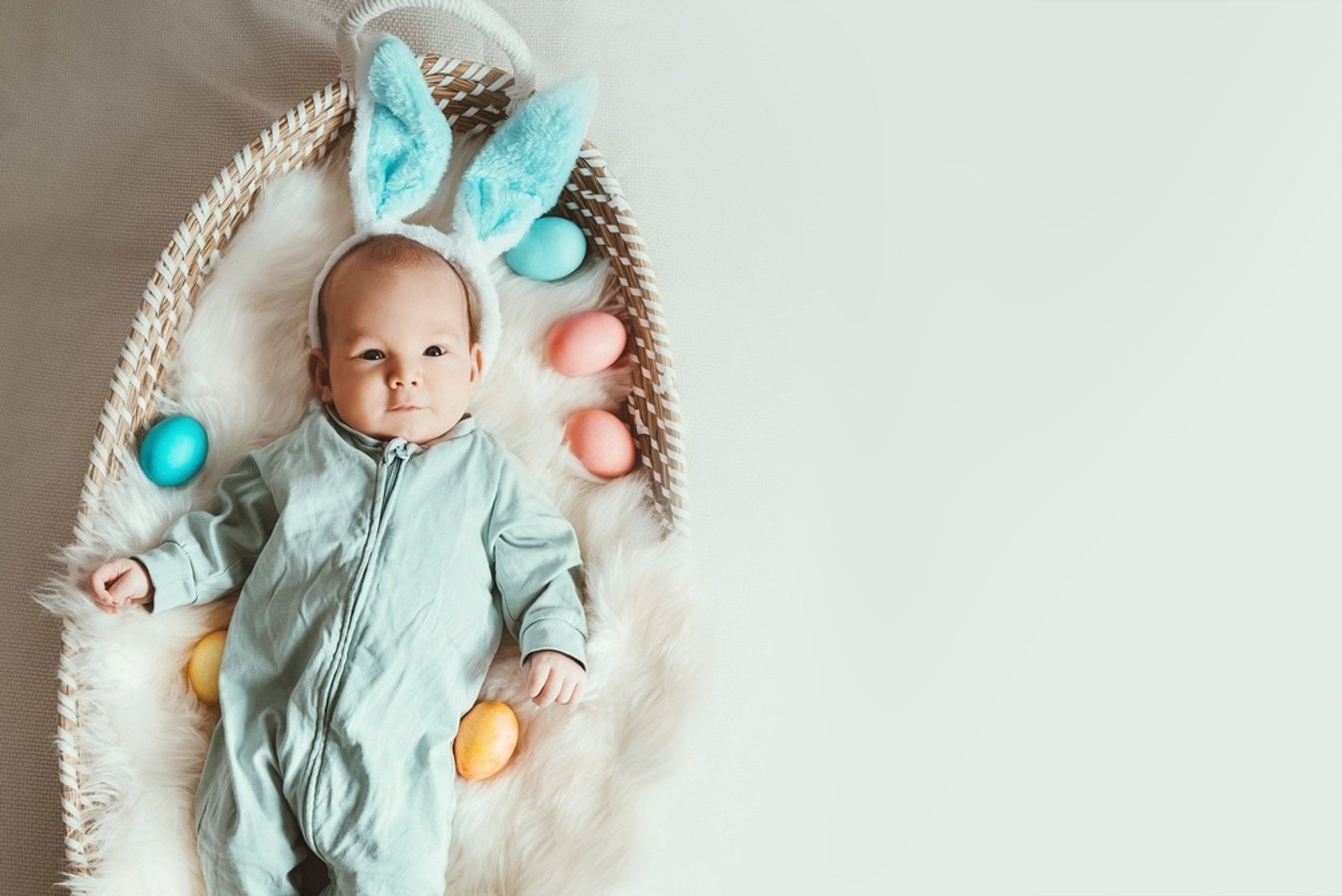 Baby Easter Photoshoot Ideas To Celebrate A Hoppy Spring | Skylum Blog