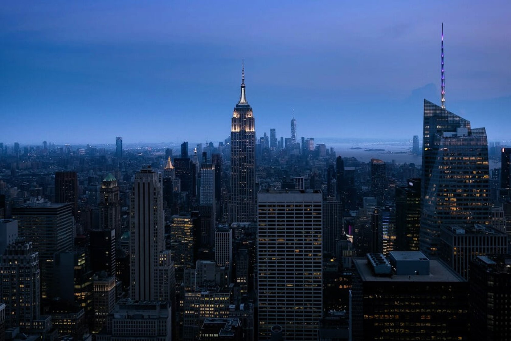 Blue Hour: What is it? - Skylum Glossary